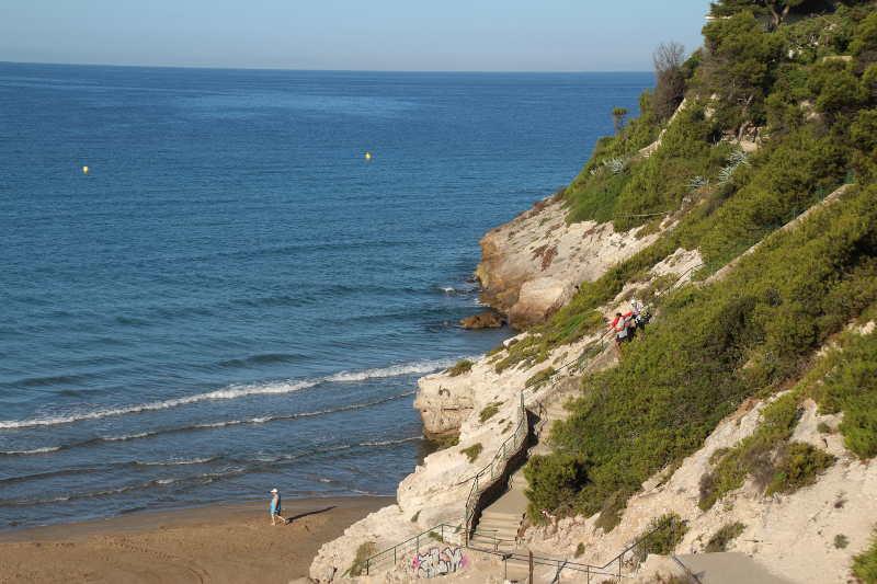 Salou mejora los accesos a la playa Llarga