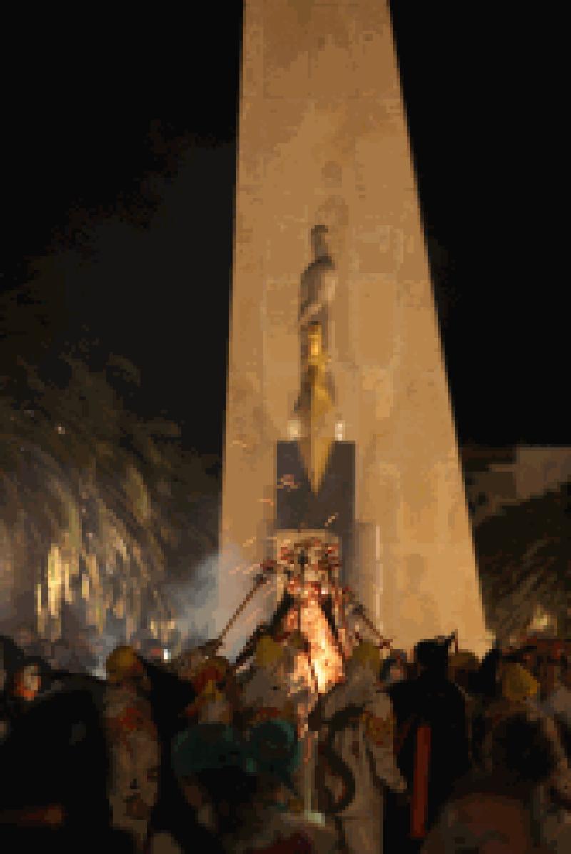 The beasts of fire and the open proclamation of the Nits Daurades Salou ...
